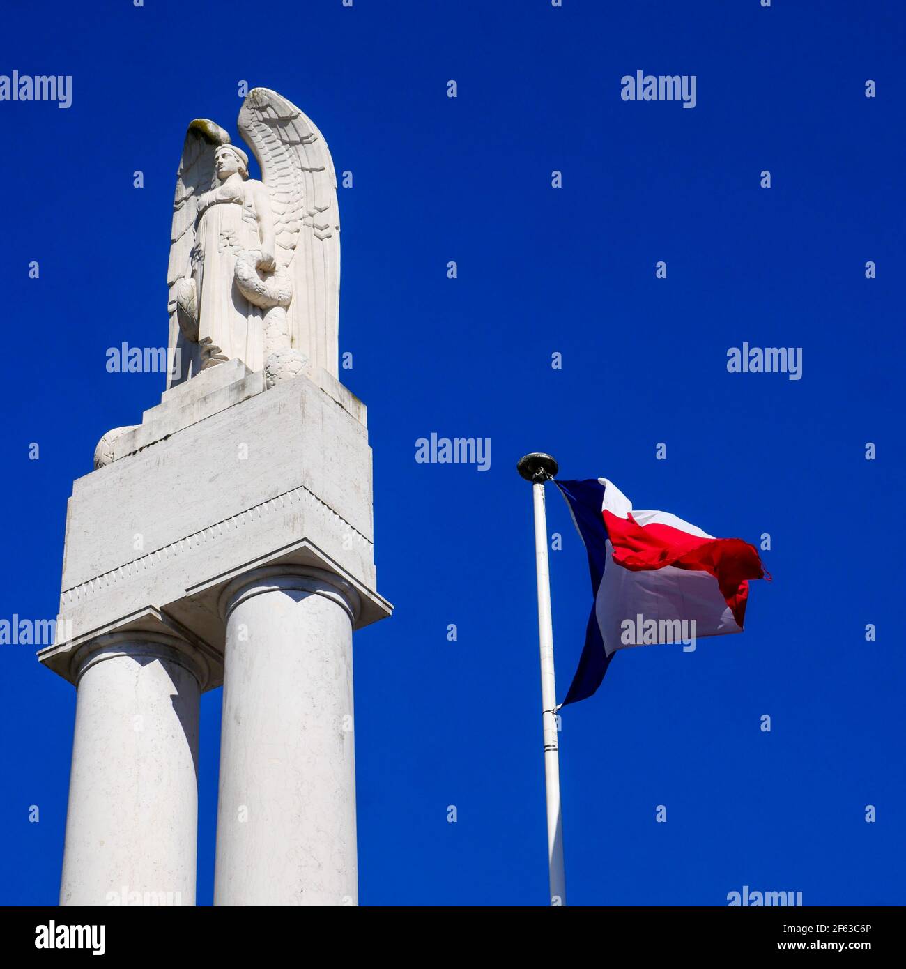 Drome france flag hi-res stock photography and images - Alamy