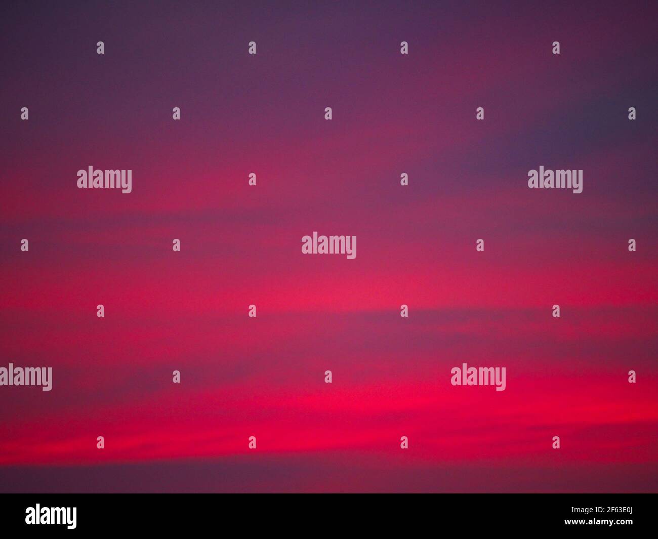 Dramatic tone hi-res stock photography and images - Alamy