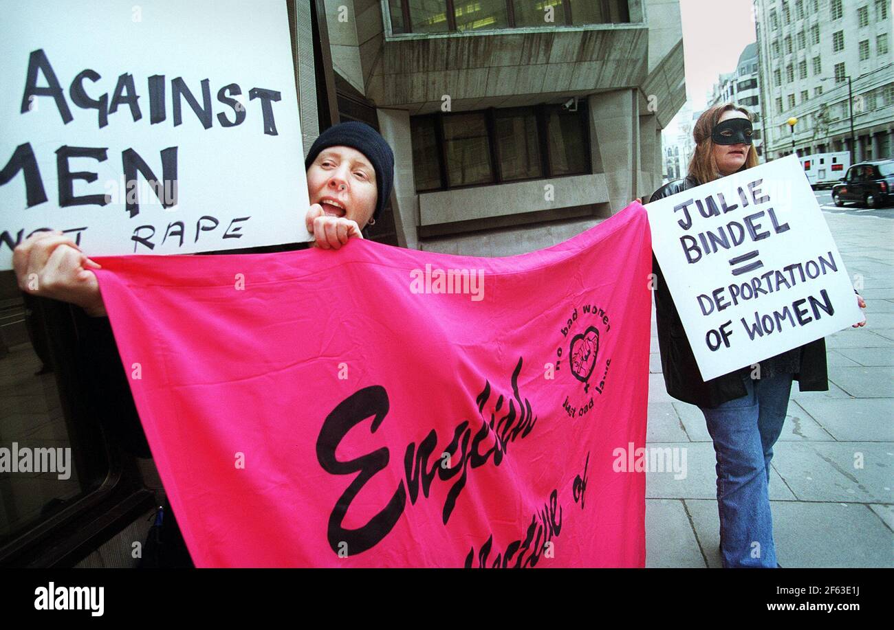 Protest outside home office hi-res stock photography and images - Alamy