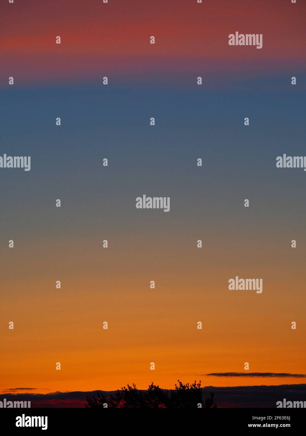 Dramatic sunset sky clouds rainbow hi-res stock photography and images - Alamy