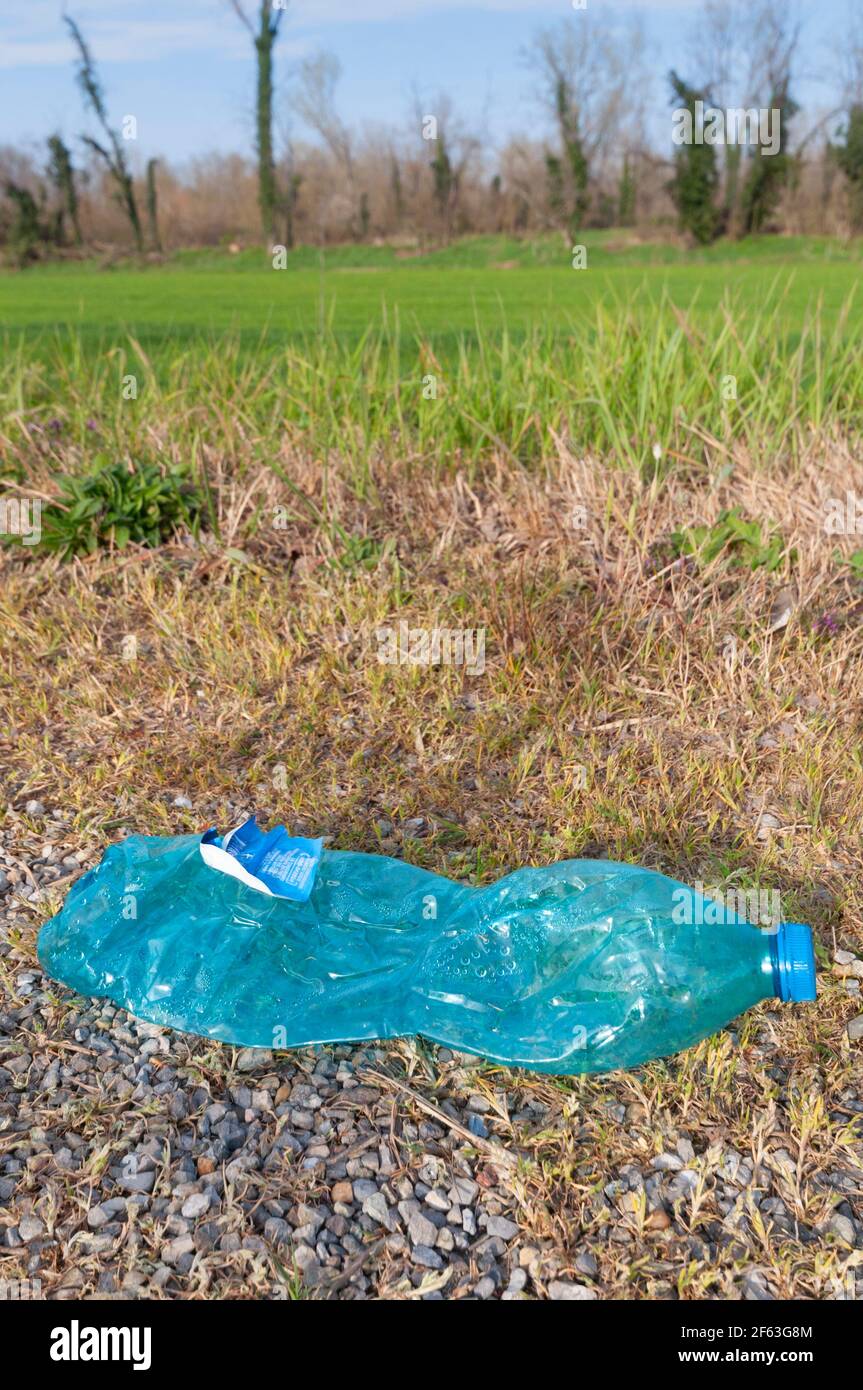 Plastic pollution in italy hi-res stock photography and images - Alamy
