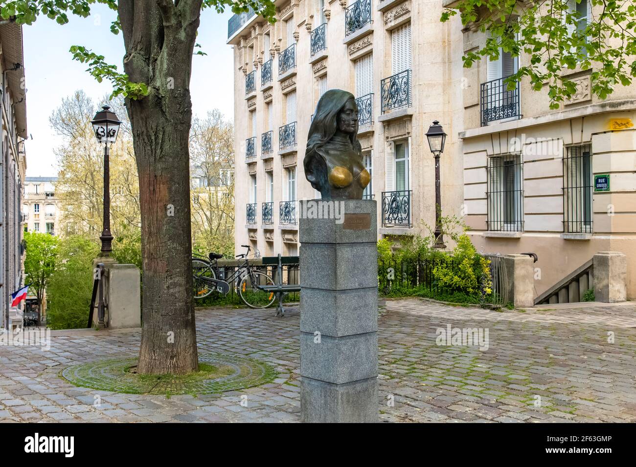 Singer place hi-res stock photography and images - Alamy