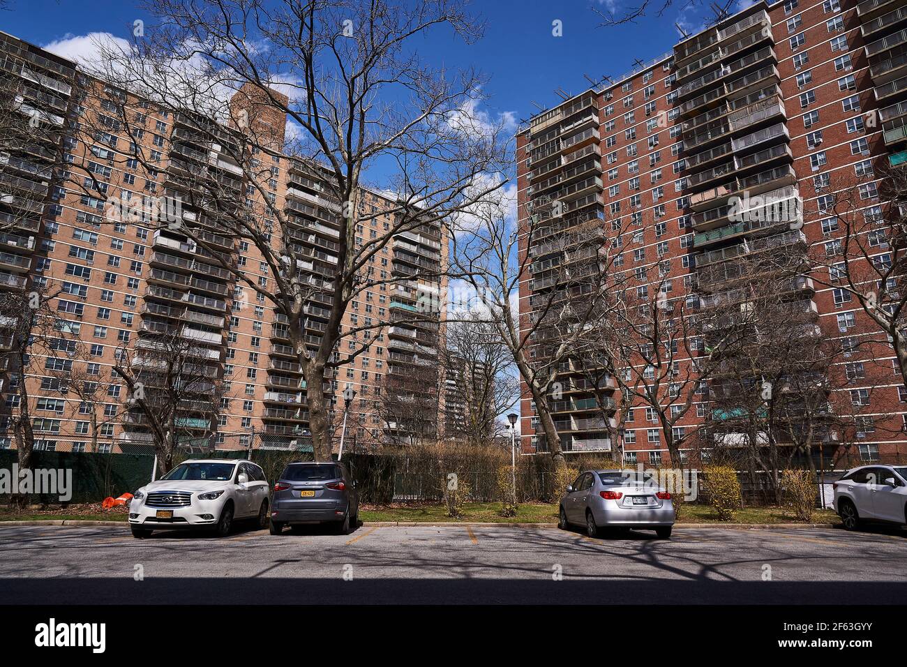 Co-Op buildings on 54 Boerum St, Brooklyn Stock Photo - Alamy