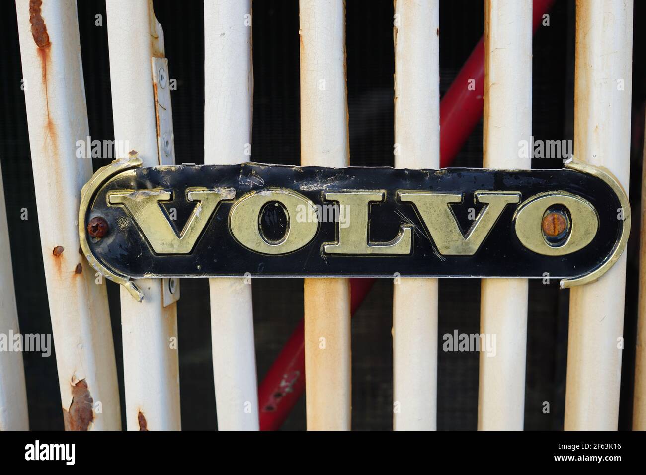 Volvo truck logo hi-res stock photography and images - Alamy