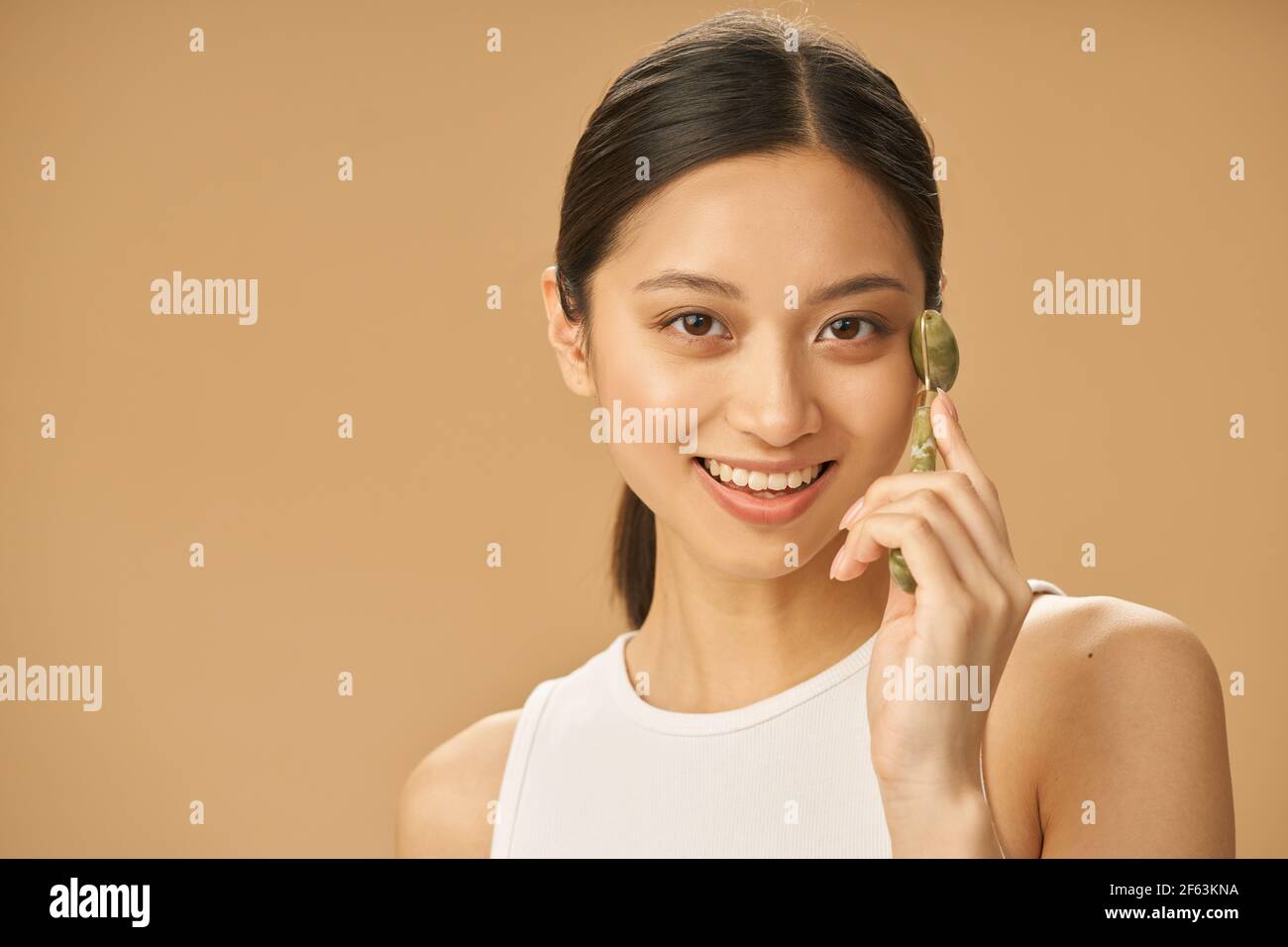 Beautiful woman jade face hi-res stock photography and images - Alamy