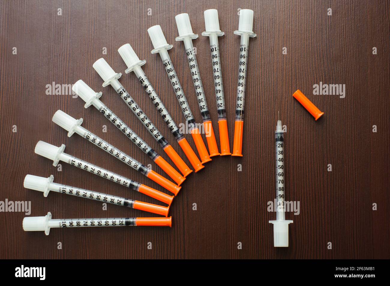 Pile syringes insulin health hi-res stock photography and images - Alamy