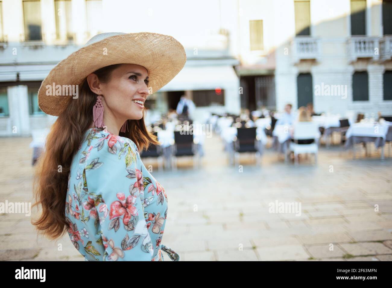 Italian friendly travel holiday tourism hi-res stock photography and ...