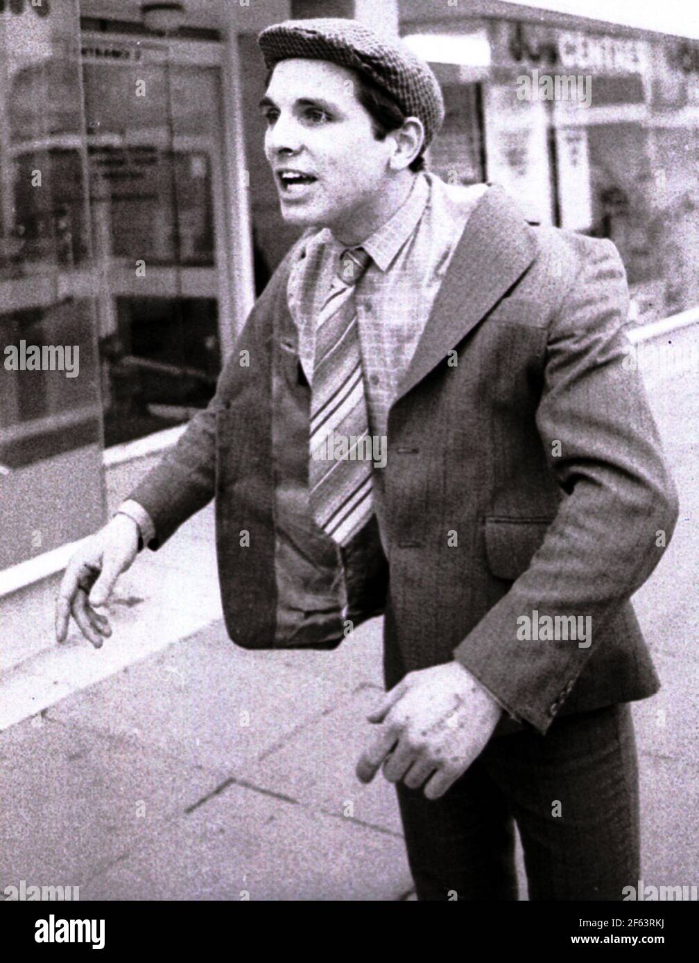 Norman wisdom lookalike hi-res stock photography and images - Alamy