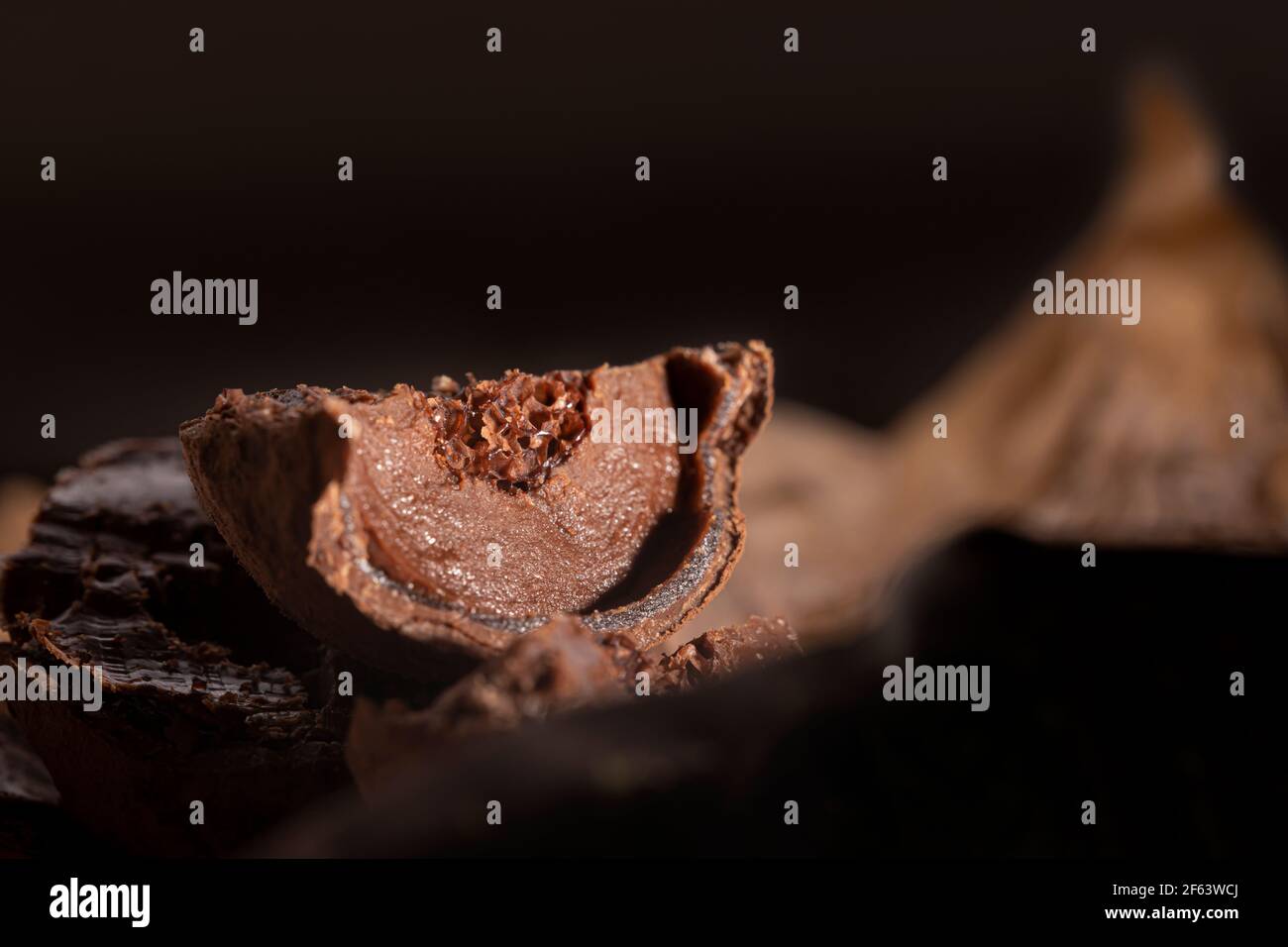 Crispy crunch candy hi-res stock photography and images - Alamy