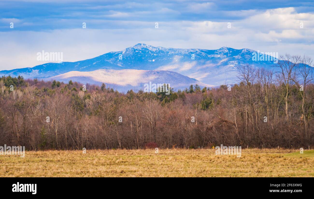 Mount mansfield vermont hi-res stock photography and images - Alamy