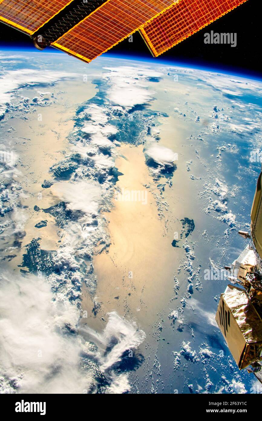 Planet Earth Globe With No Clouds High Resolution Stock Photography and ...