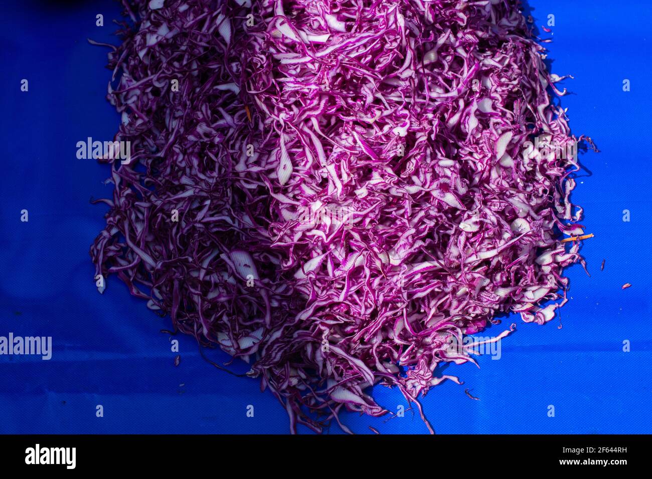 Grated ed cabbages in a supermarket, Cabbage background Stock Photo - Alamy
