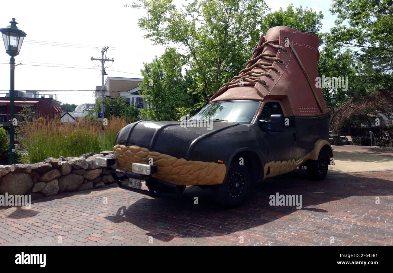 Pickup truck decorated as a famous giant snow boot at the L.L.Bean ...