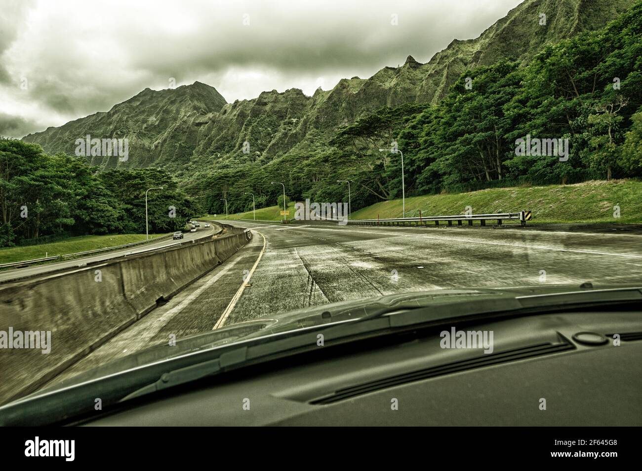 Scenic drive: H3 highway on Oahu island, Hawaii Stock Photo - Alamy