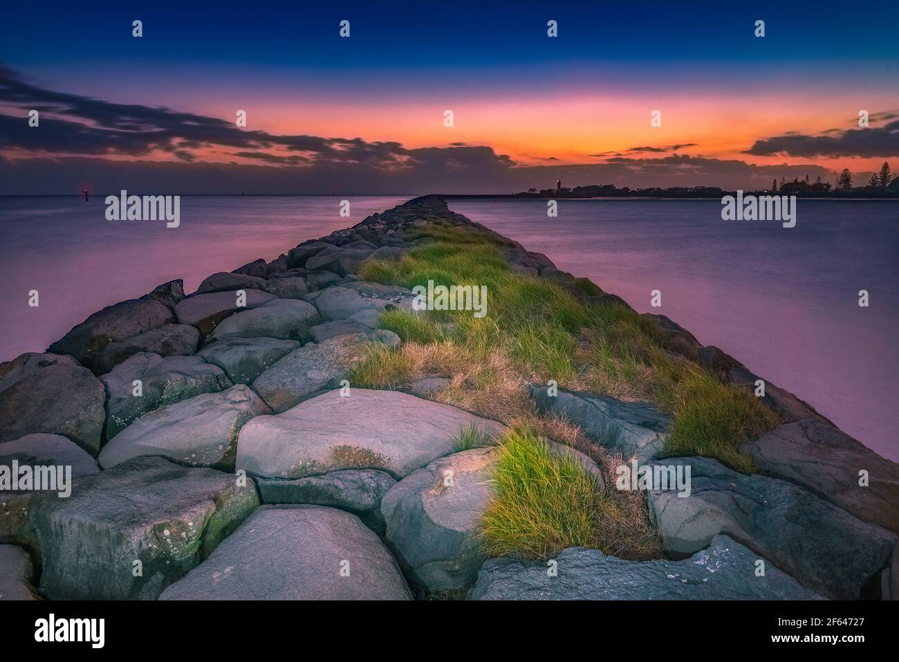 End of the breakwater hi-res stock photography and images - Alamy