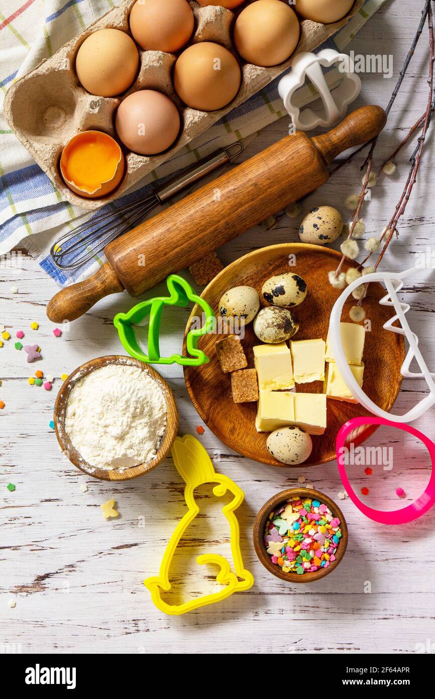 Baking or cooking background frame. Ingredients, kitchen items for ...