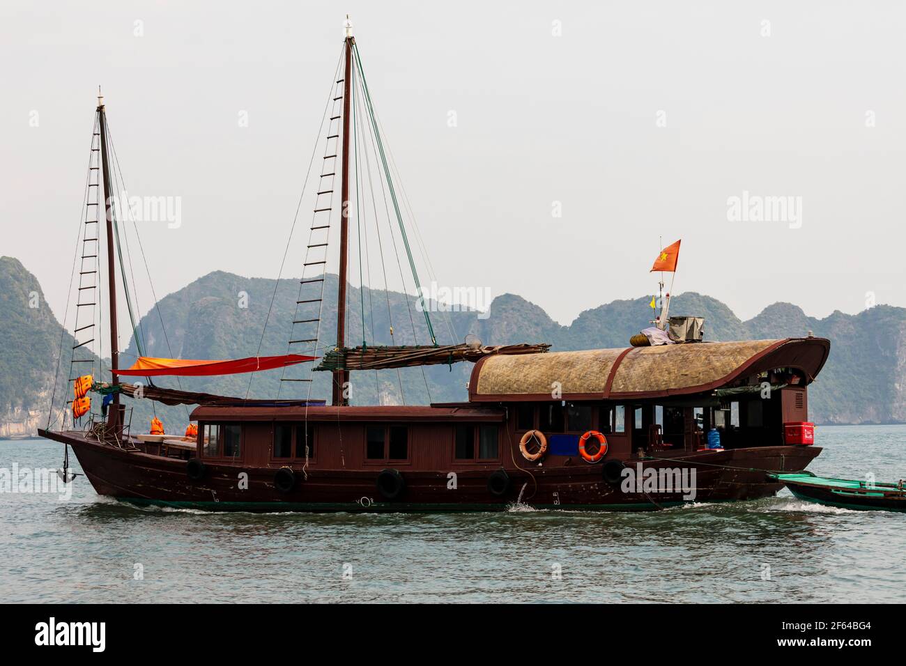 asia, asian, bay, boat, boats, coast, cruise, destination, famous, ha ...