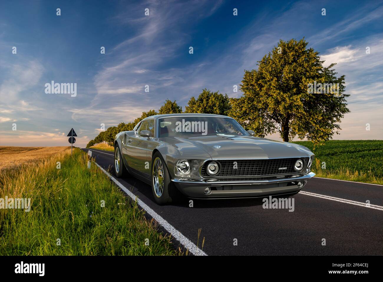 Oldtimer Ford Mustang Mach 40 Stock Photo - Alamy