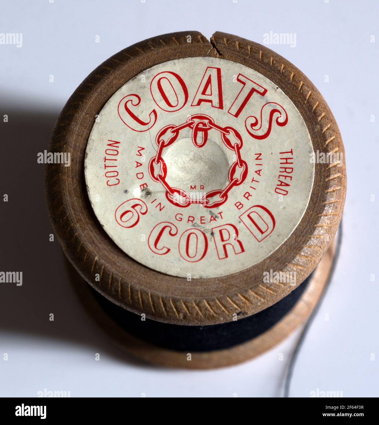 Reel thread hi-res stock photography and images - Alamy