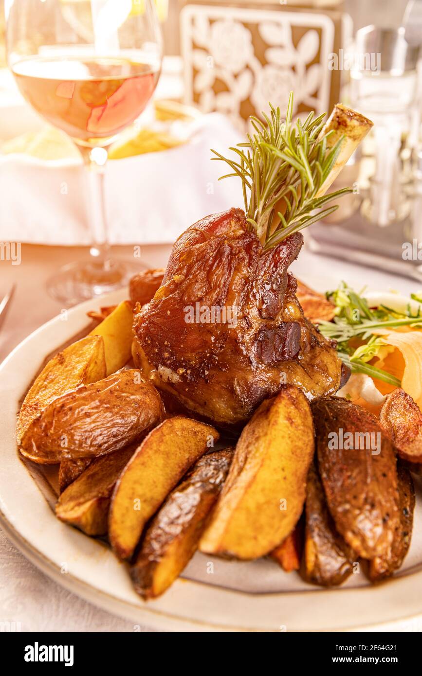 Hock glass hi-res stock photography and images - Alamy