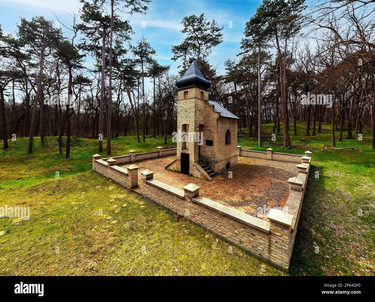Chapel in forest hi-res stock photography and images - Alamy