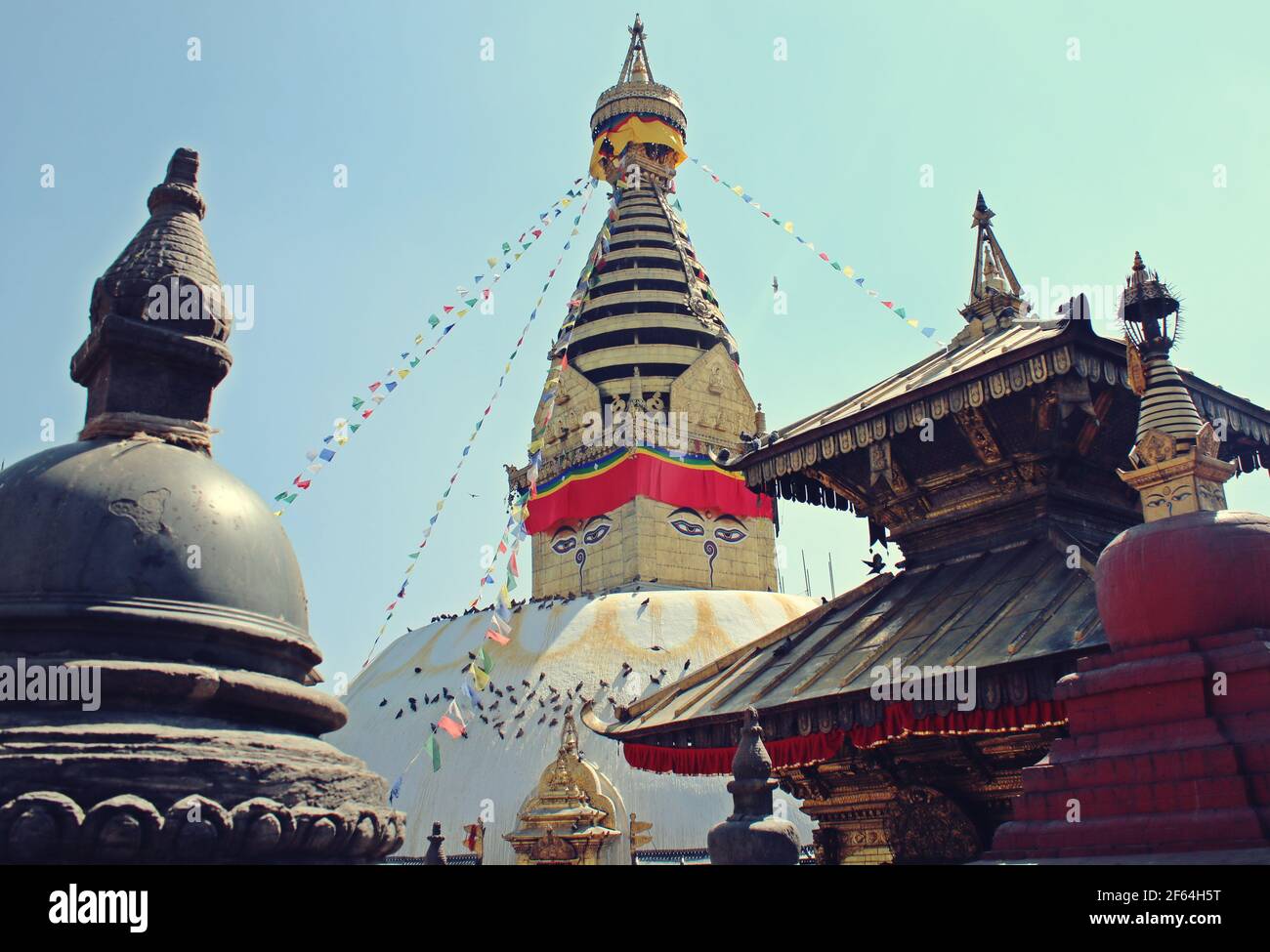 Nepal temple hi-res stock photography and images - Alamy