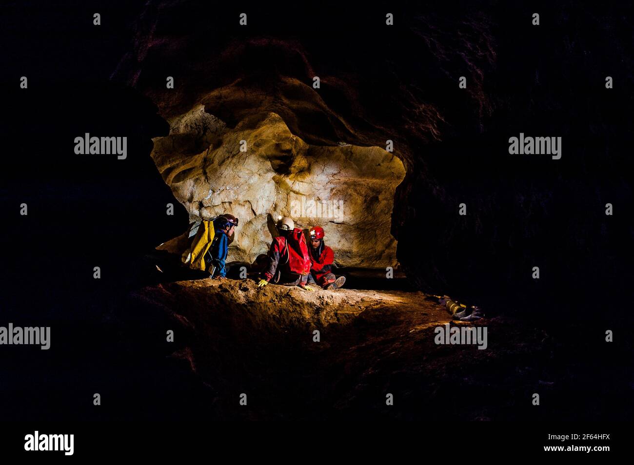 Cave exploration hi-res stock photography and images - Alamy
