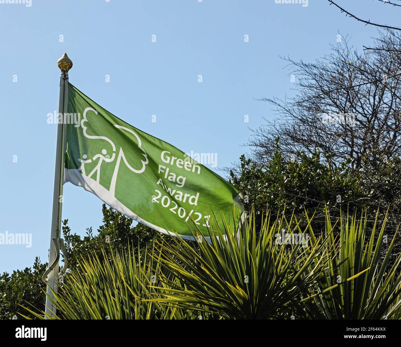 A Green Flag 2020 to 2021 proudly flies at Devonport Park Plymouth in ...