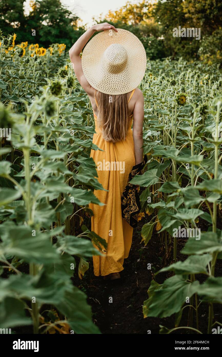 Cottagecore, Countryside aesthetics, Farming, Farmcore, Countrycore ...