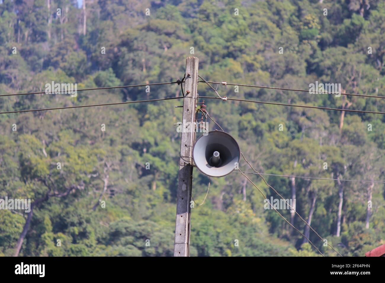 Big speaker hi-res stock photography and images - Alamy