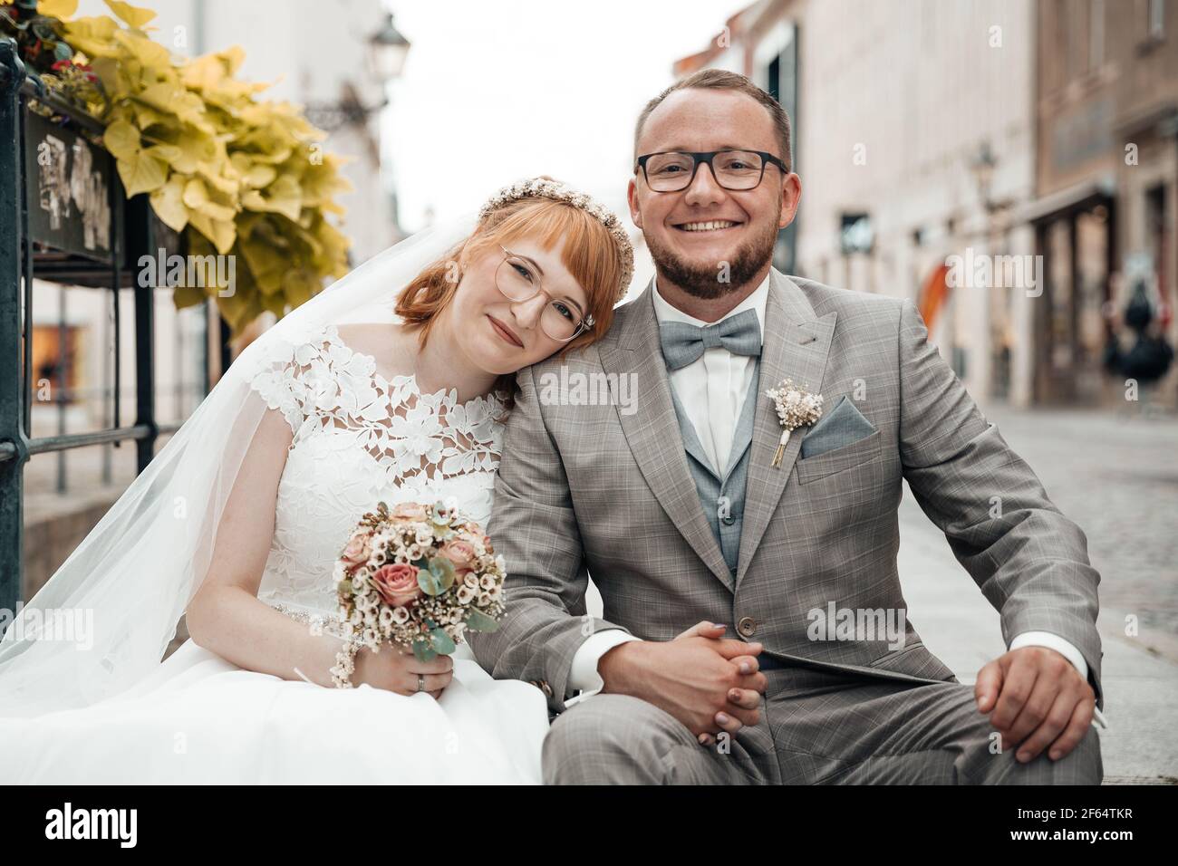 Happy husband hi-res stock photography and images - Alamy