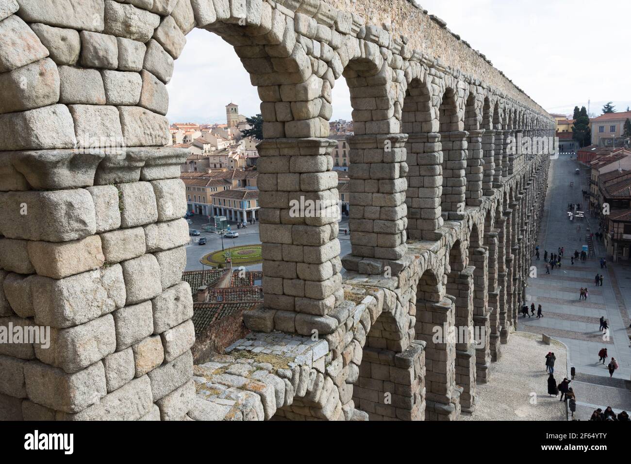 The Roman aqueduct of Segovia, Spain Stock Photo - Alamy