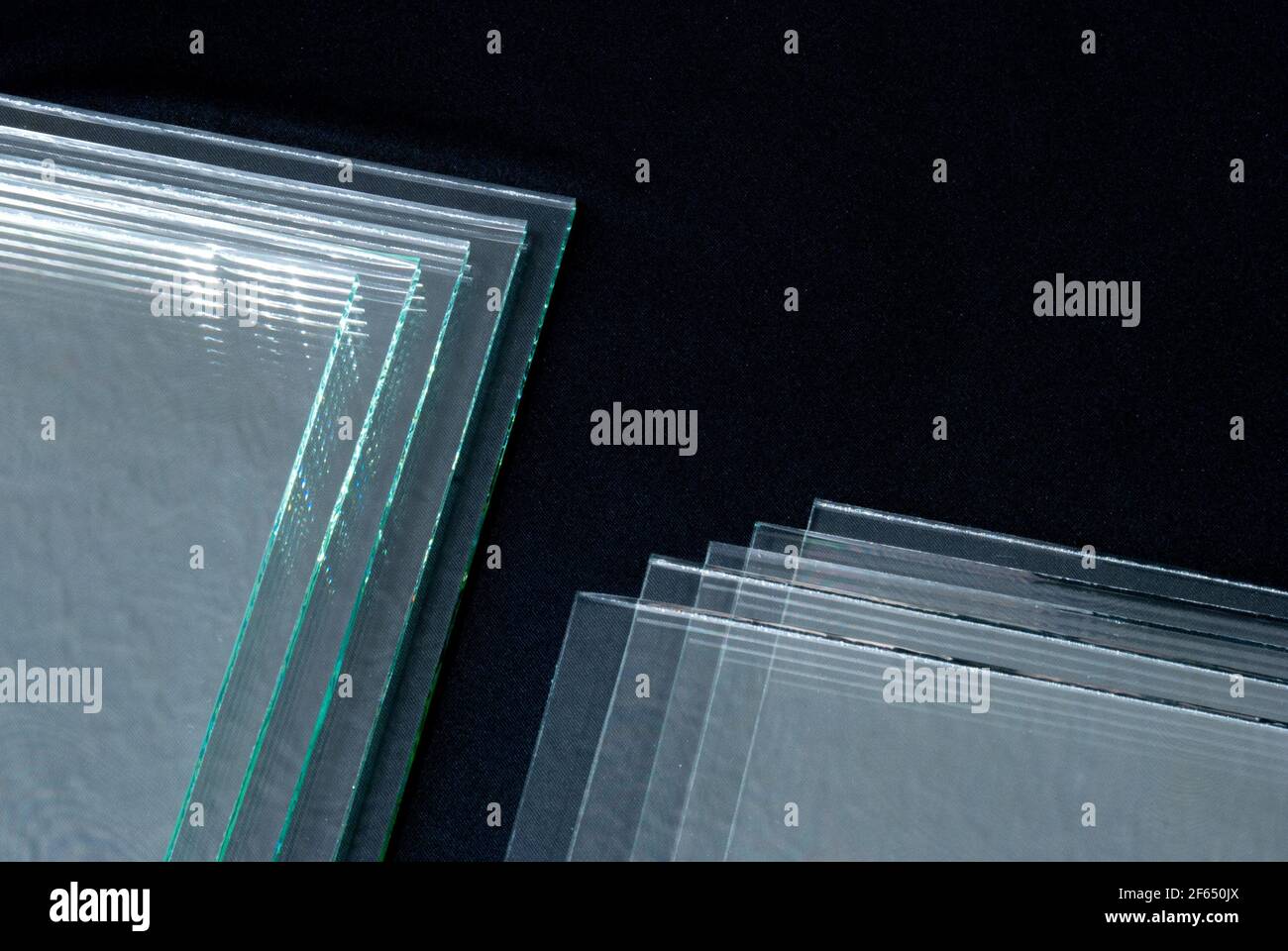 Sheets of Factory manufacturing tempered clear float glass panels cut ...