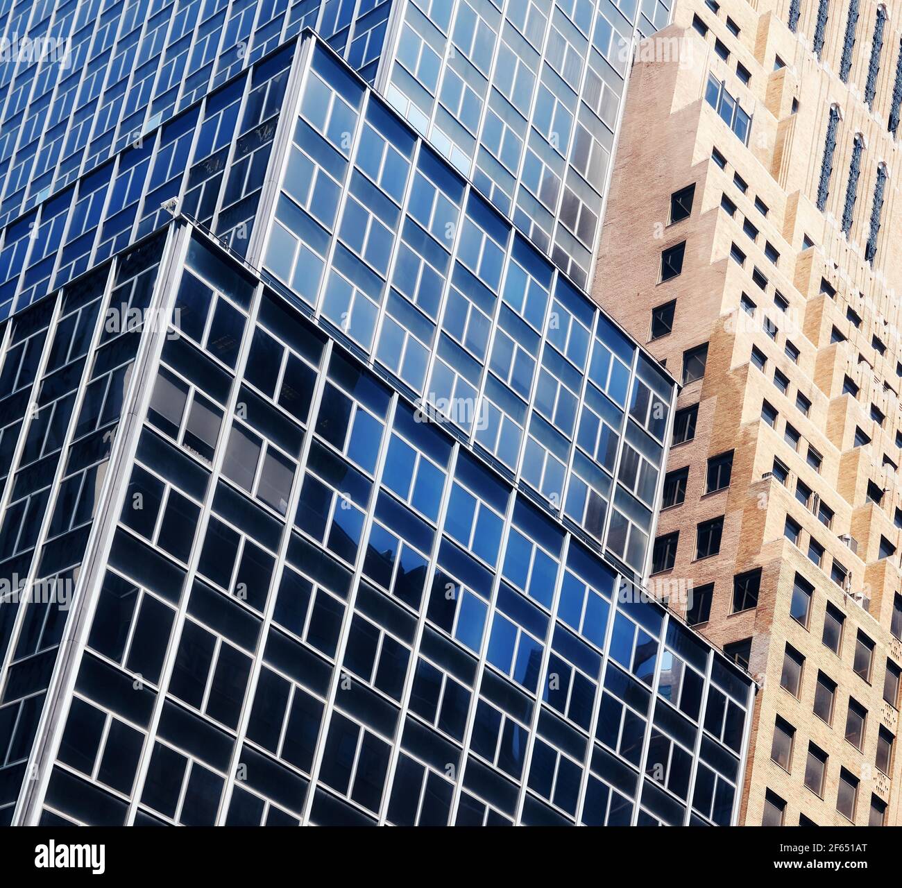 Old office building exterior hi-res stock photography and images - Alamy