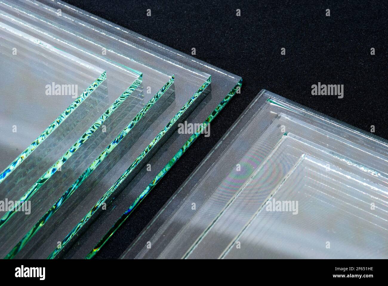 Sheets of Factory manufacturing tempered clear float glass panels cut ...
