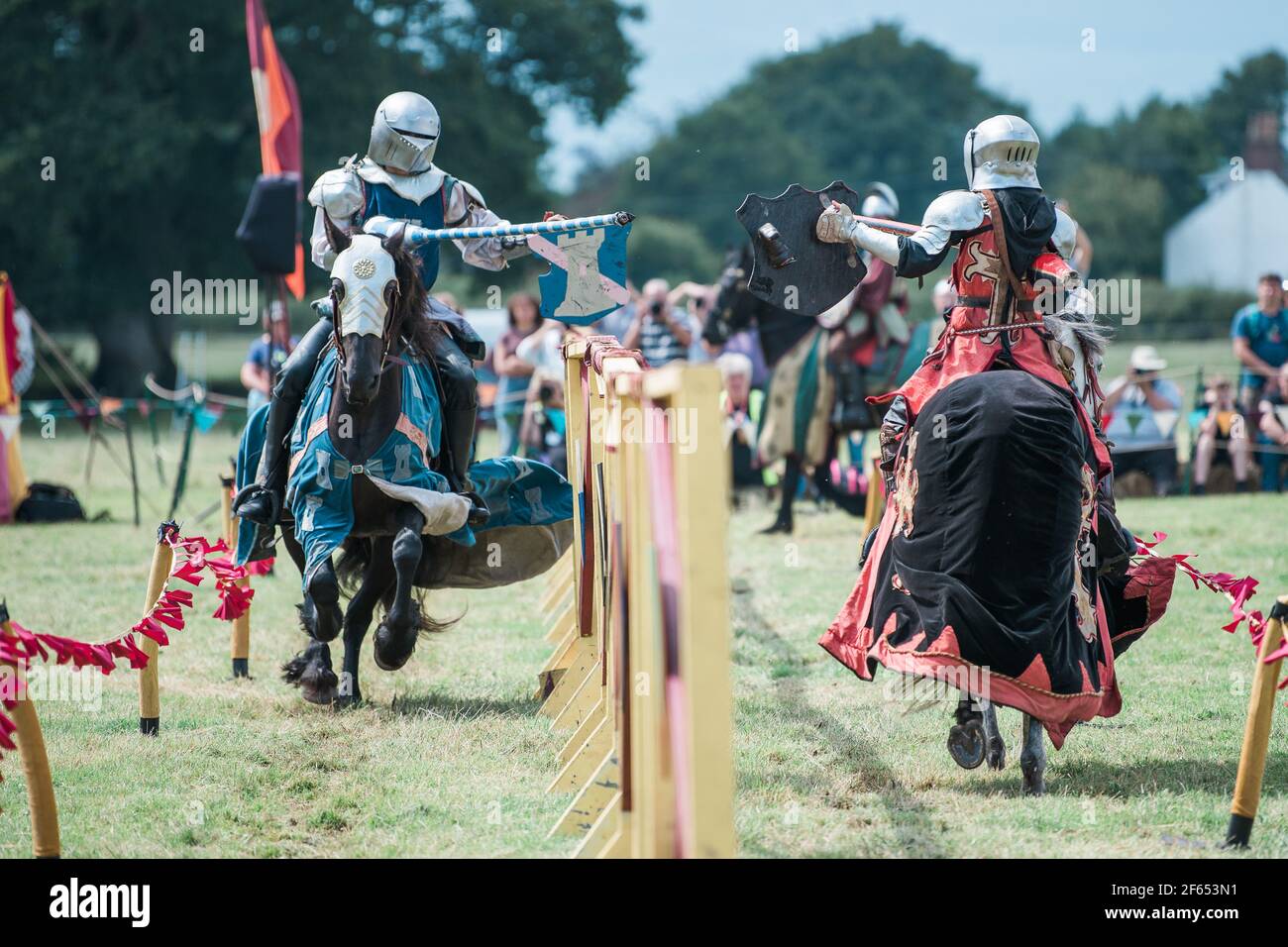 Crusader knight on horseback hi-res stock photography and images - Alamy