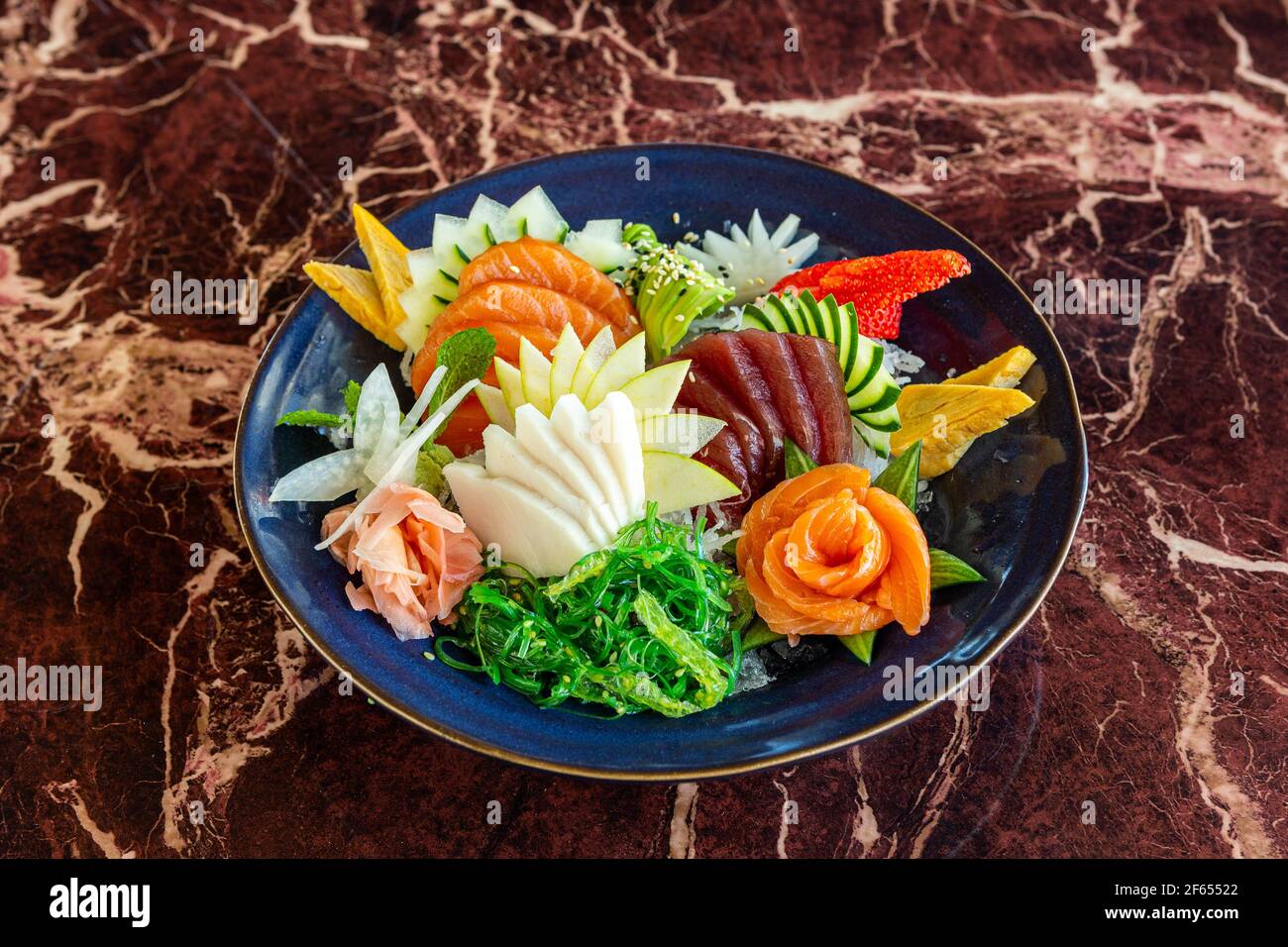 Salmon japan asian sashimi hi-res stock photography and images - Alamy