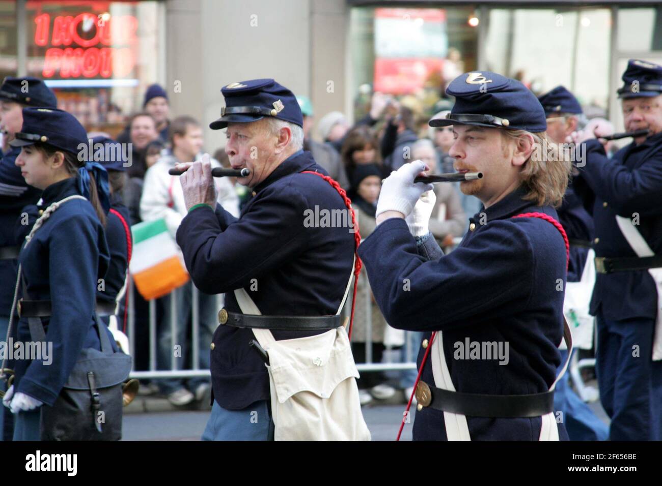 New York City, North America, St Patricks Day parade 17 March 2006 ...
