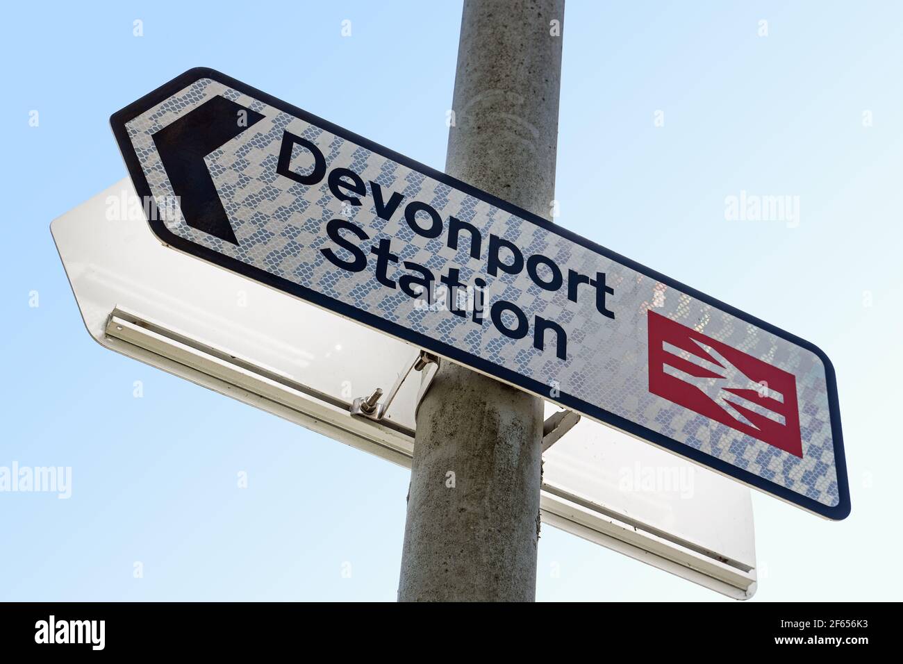 The Devonport Station direction sign Stock Photo - Alamy