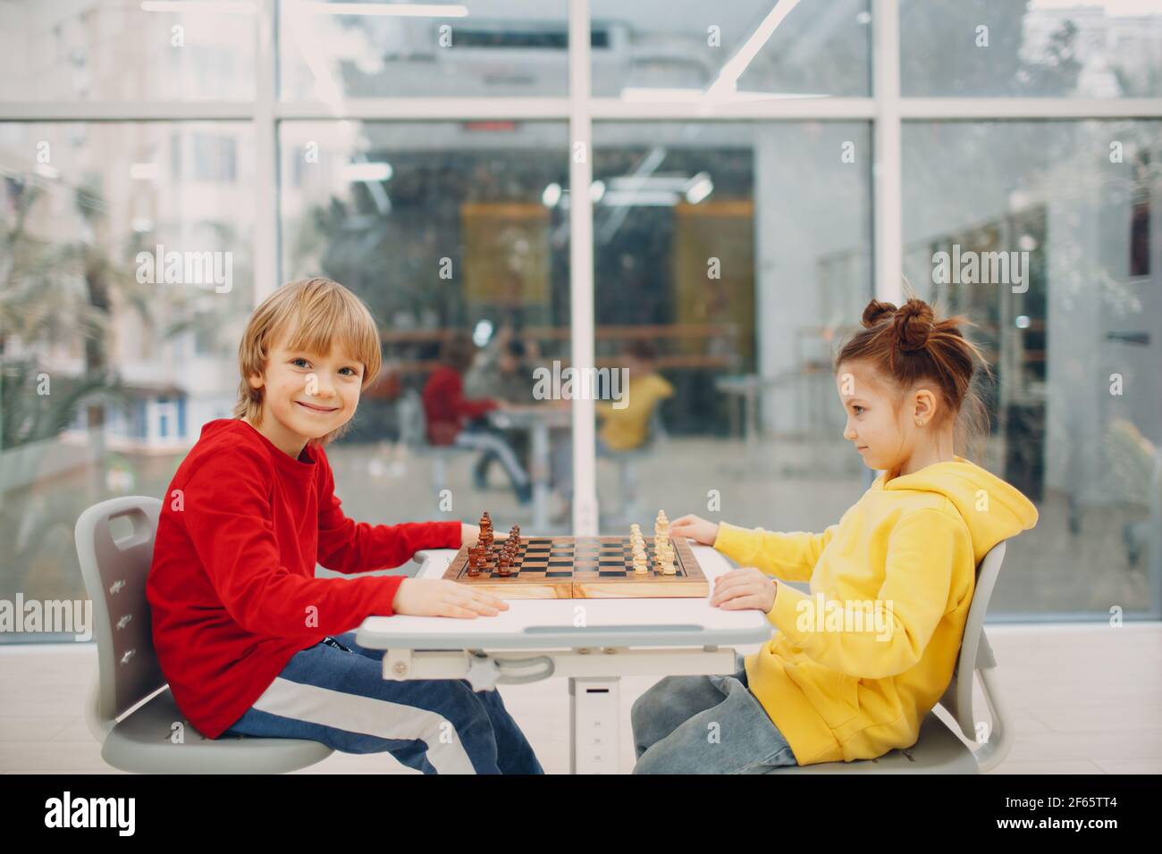 Chess school competition hi-res stock photography and images - Alamy