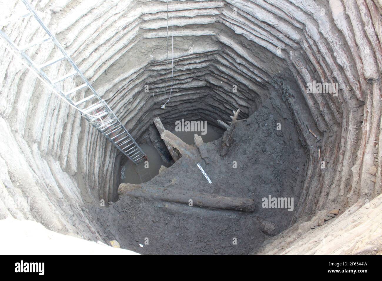 Nine sided hi-res stock photography and images - Alamy