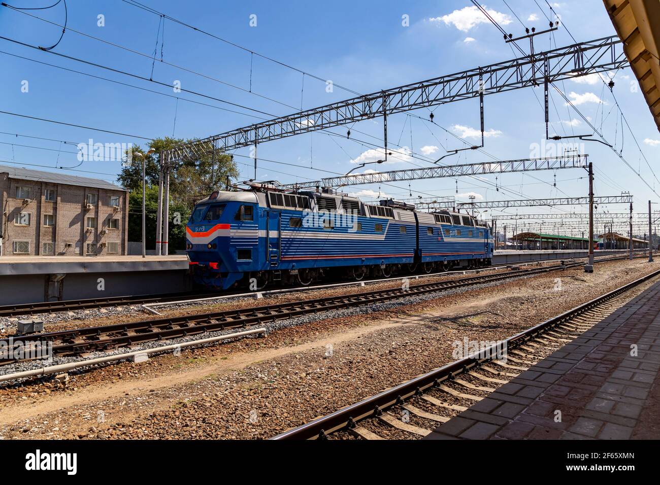 Train on Moscow passenger platform (Kursky railway terminal ) is one of ...