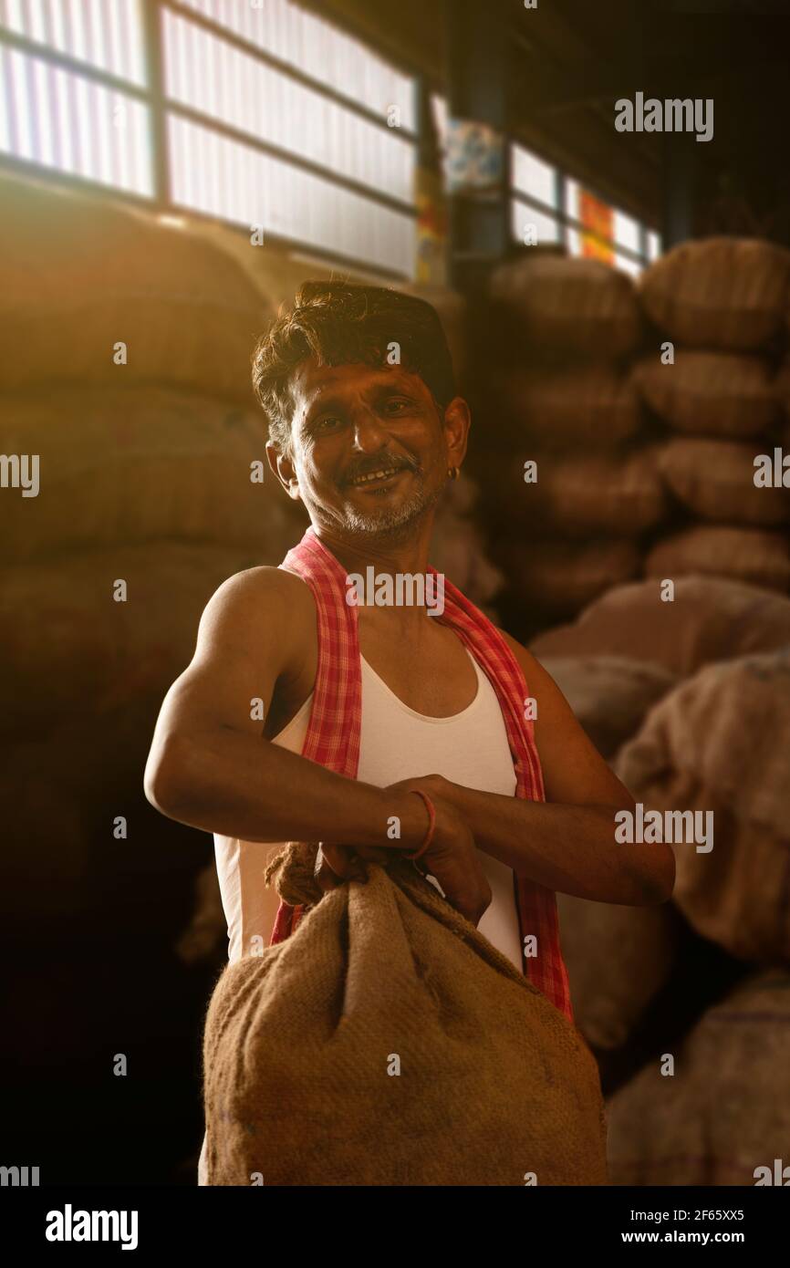 Mandi market hi-res stock photography and images - Alamy
