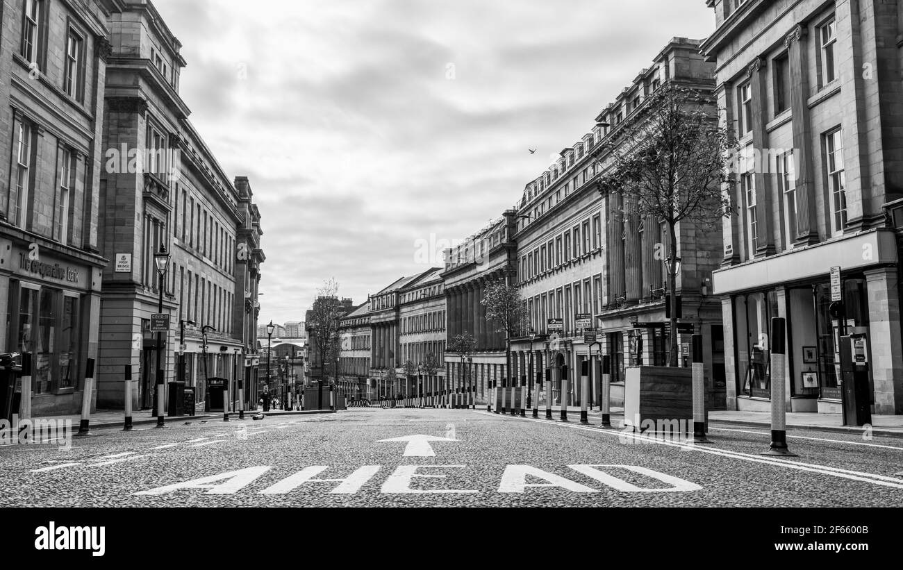 Traffic calming measures hi-res stock photography and images - Alamy