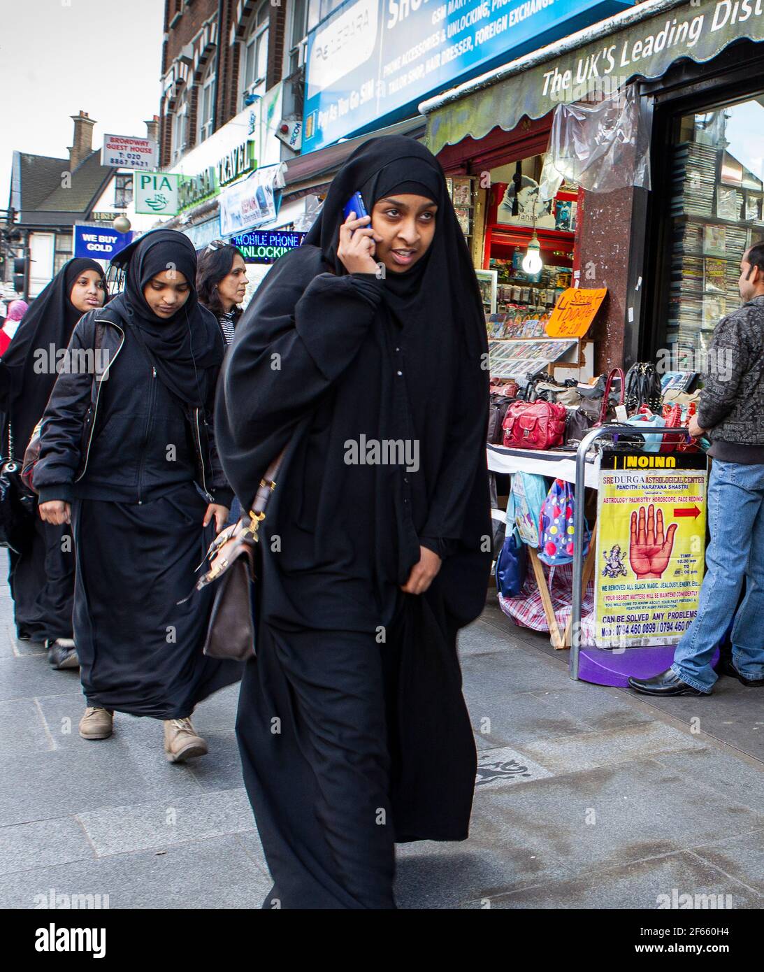 Burkhas uk hi-res stock photography and images - Alamy