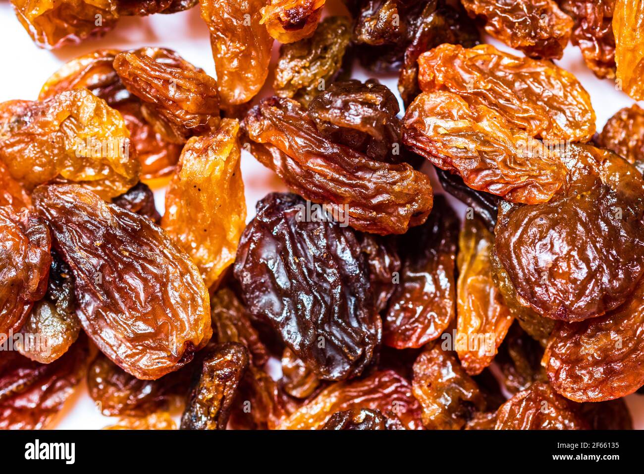 Texture of raisins, macro selective focus. Background of raisins Stock ...