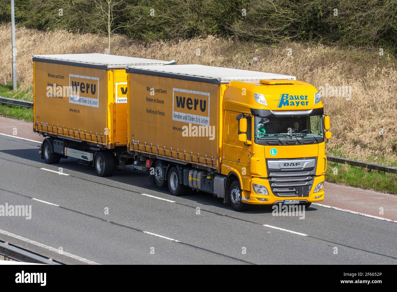 Patio leben hi-res stock photography and images - Alamy