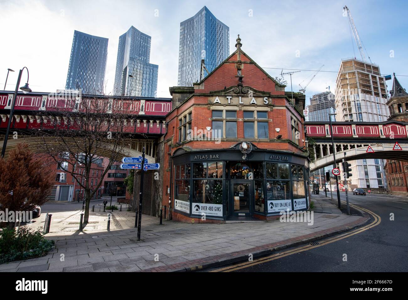 Atlas bar castlefield hi-res stock photography and images - Alamy