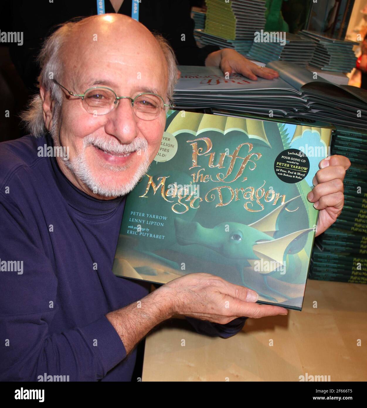 Peter yarrow hi-res stock photography and images - Alamy