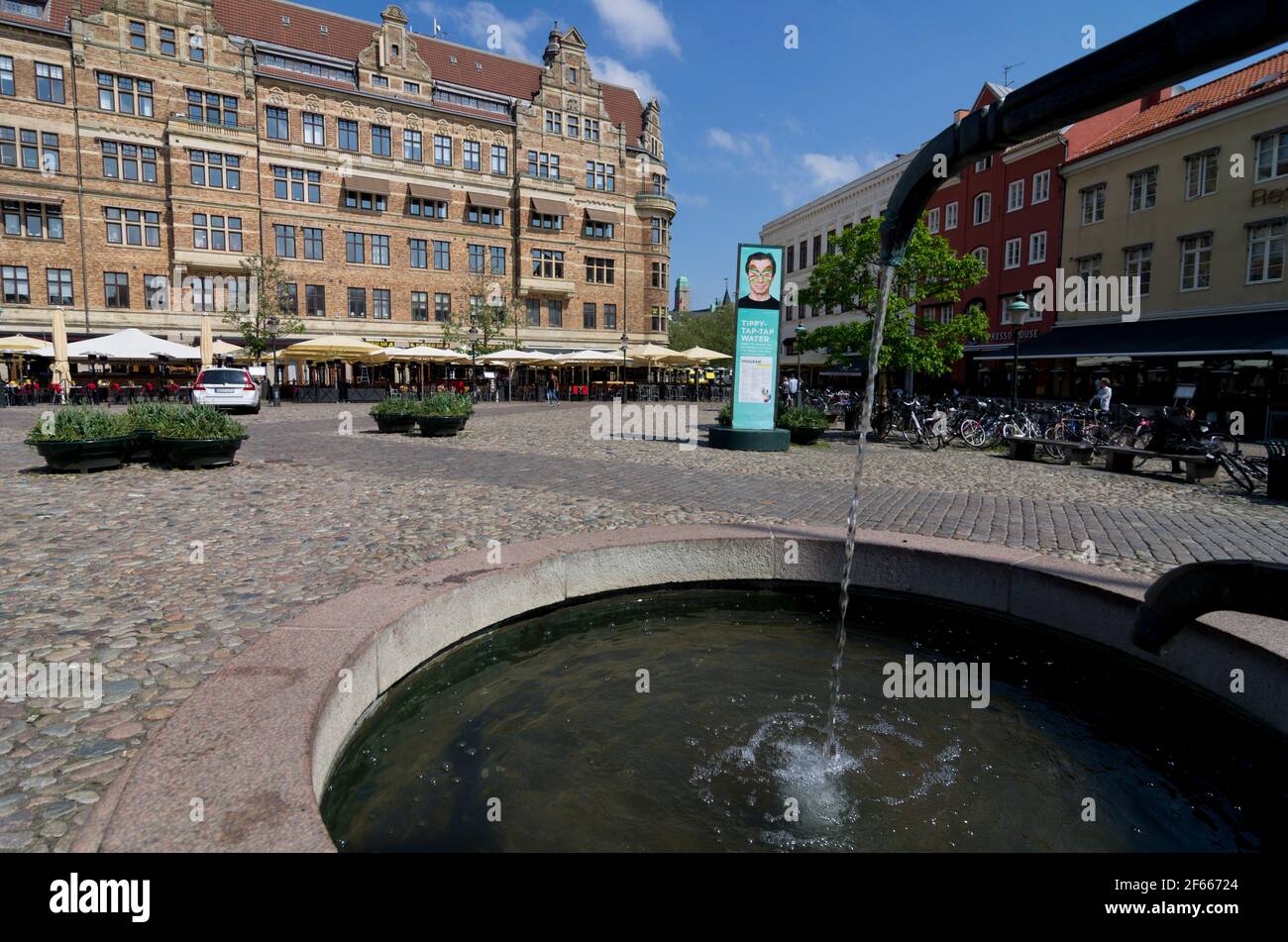 A fountain in the Stortorget / main square / great square in Malmo ...